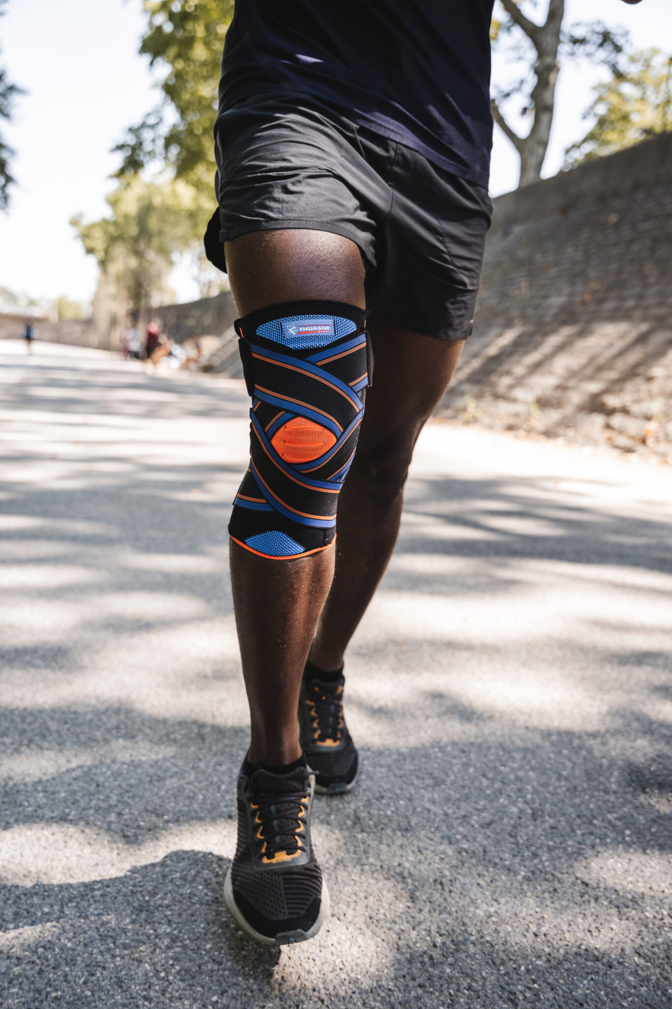 THUASNE SPORT - Novelastic Strapping Knee Brace - Thuasne